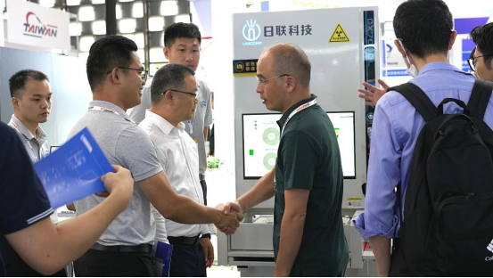 Unicomp Technology 3D CT AXI and MFX X-ray tube demonstrated during ...