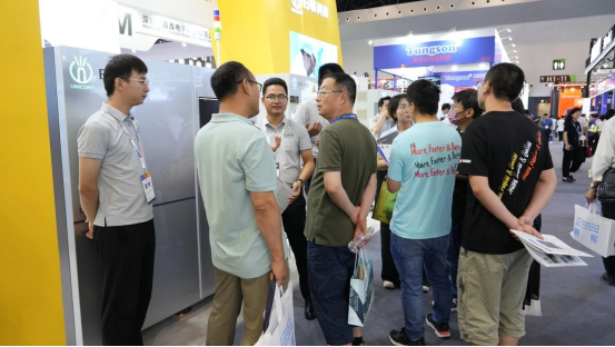 Unicomp Technology 3D CT AXI and MFX X-ray tube demonstrated during ...